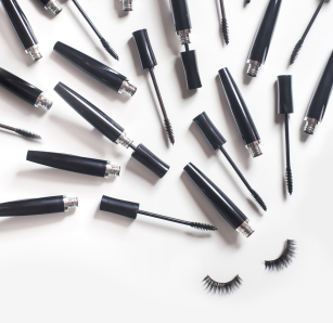 A Short Guide For Every Type Of Mascara | Erica Marr Films